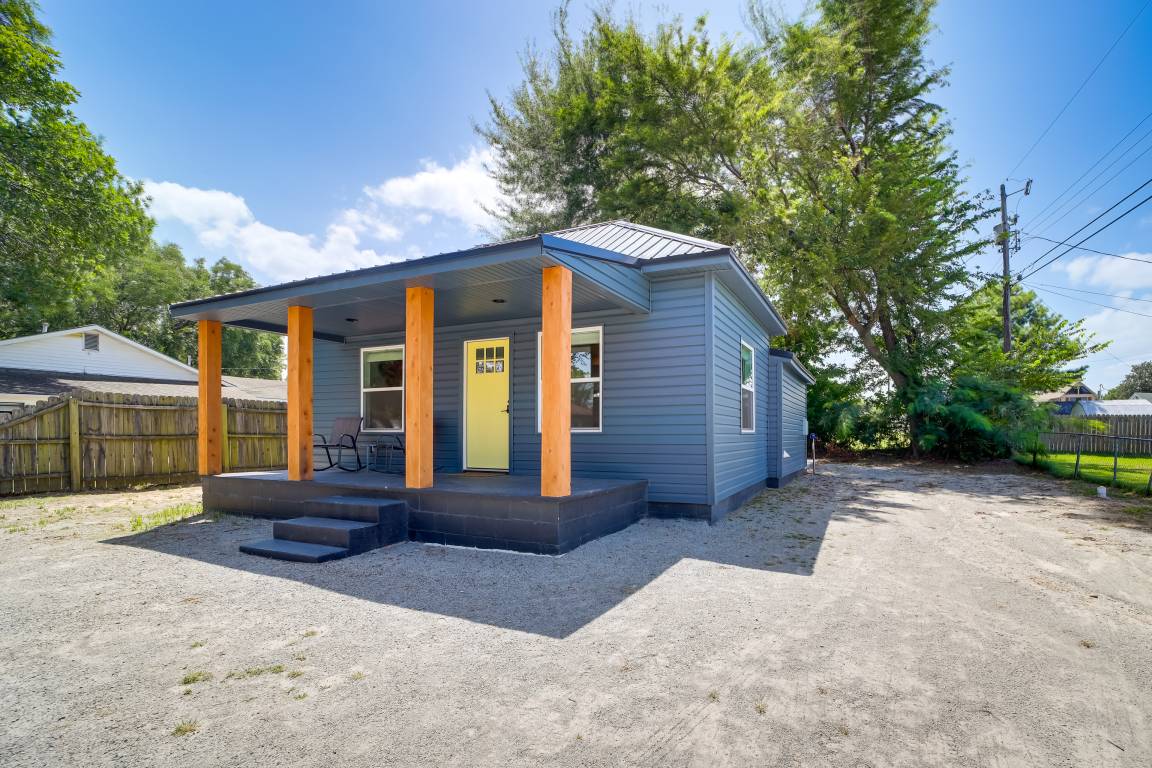 83 M² House ∙ 2 Bedrooms ∙ 5 Guests - Carlton Landing