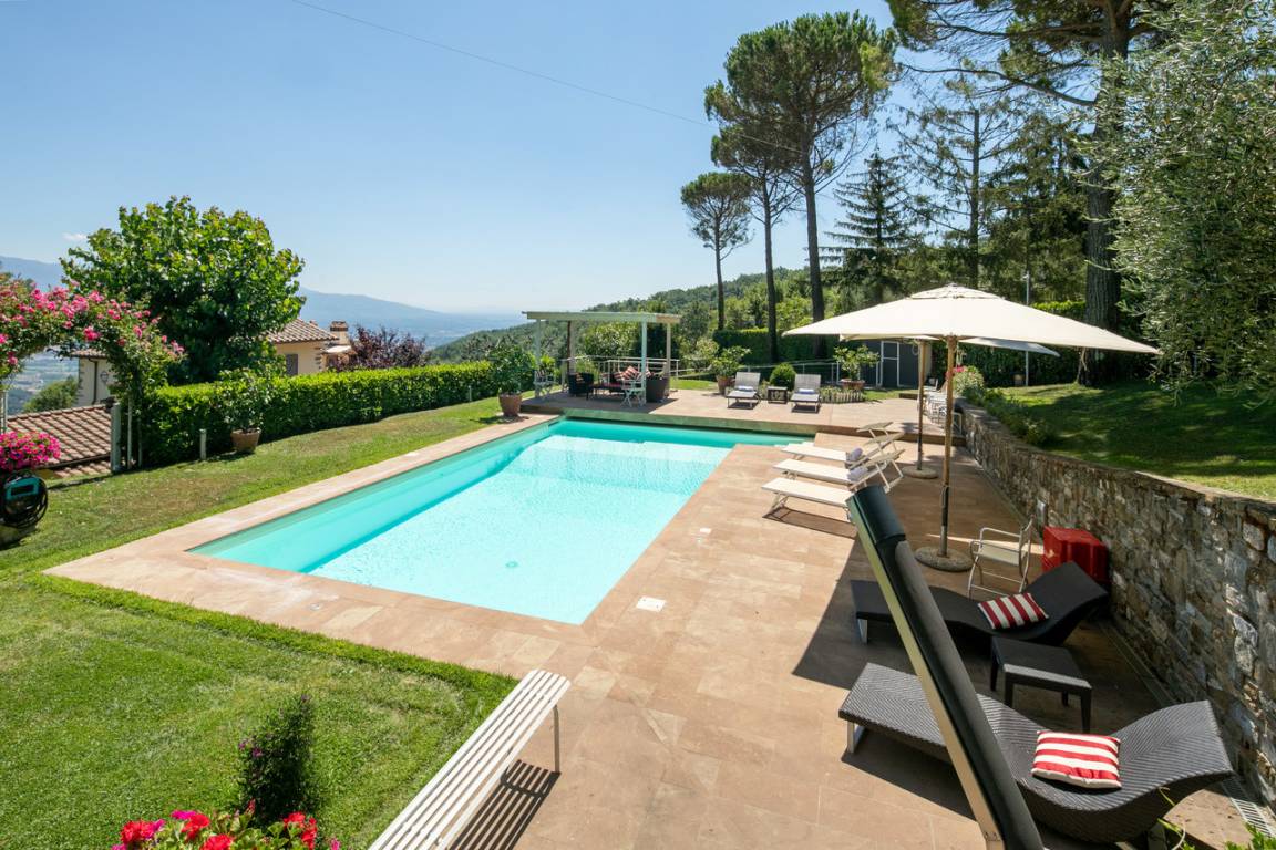 300 M² Villa ∙ 4 Bedrooms ∙ 10 Guests - Florence
