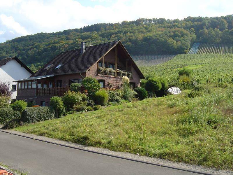 45 M² Ferienwohnung ∙ 1 Schlafzimmer ∙ 2 Gäste - Lieser