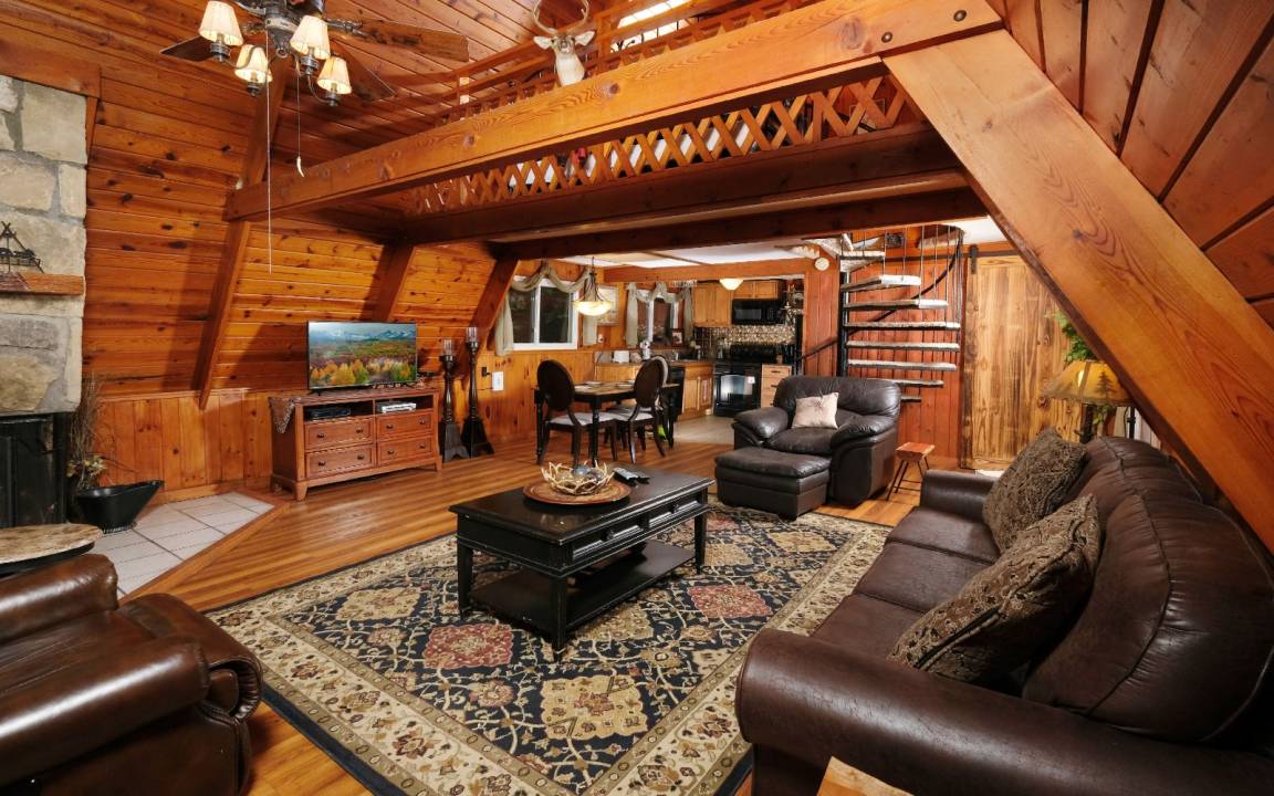 97 M² Cabin ∙ 2 Bedrooms ∙ 5 Guests