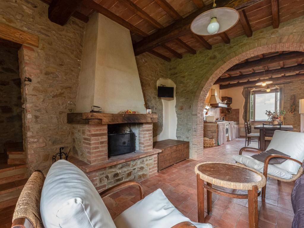 100 M² Farmhouse ∙ 2 Bedrooms ∙ 5 Guests - Tuscany