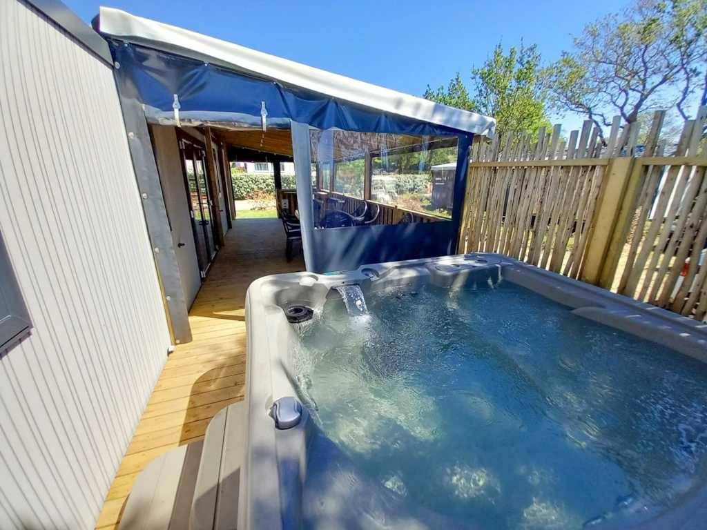 40 M² Camping-unterkunft ∙ 4 Schlafzimmer ∙ 8 Gäste - Pornic