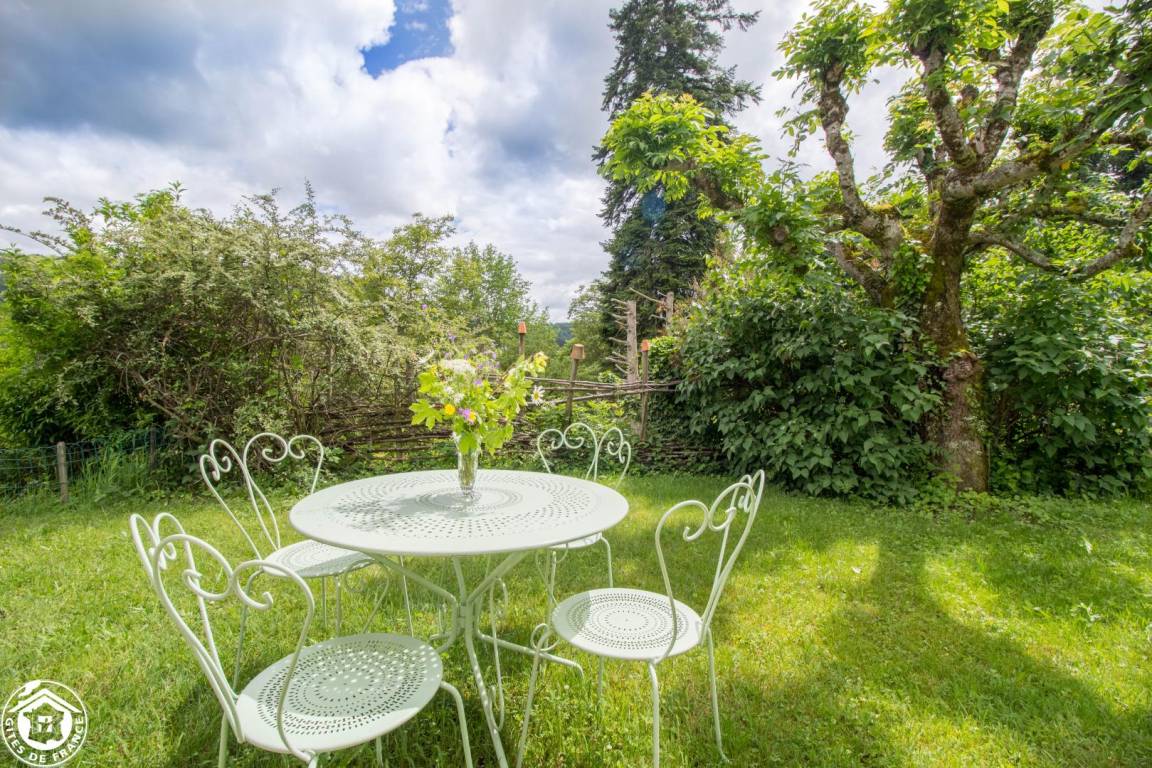 68 M² Gîte ∙ 2 Chambres ∙ 4 Personnes - Murol