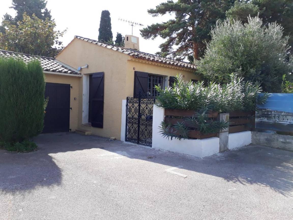 60 M² Maison De Vacances ∙ 3 Chambres ∙ 6 Personnes - Sainte-Maxime
