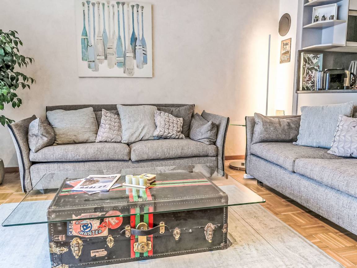 89 M² House ∙ 1 Bedroom ∙ 4 Guests - Montreux