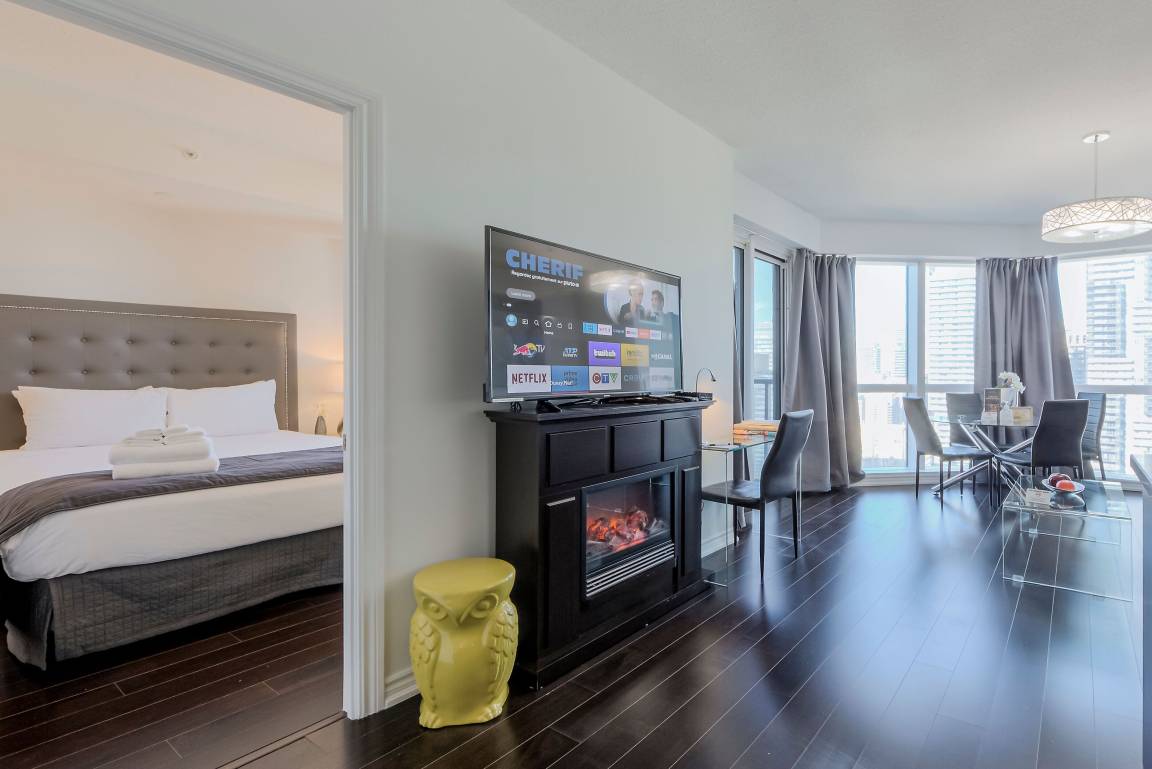 71 M² Appartement ∙ 3 Slaapkamers ∙ 6 Gasten - Toronto