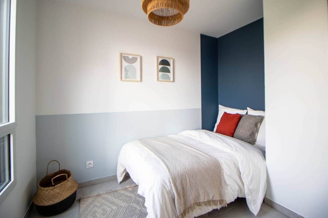 136 M² Chambre Privée ∙ 1 Chambre ∙ 5 Personnes - Beynost
