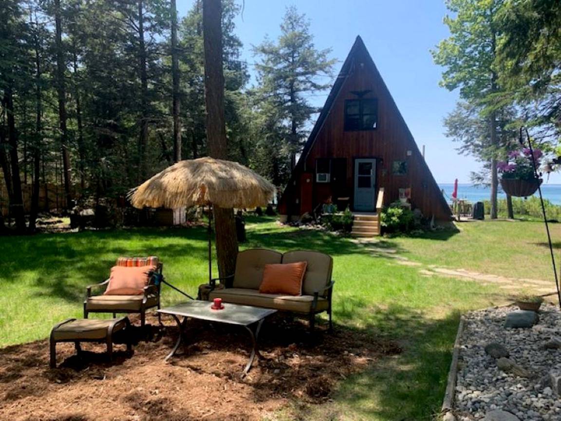 House ∙ 2 Bedrooms ∙ 4 Guests - Torch Lake, MI