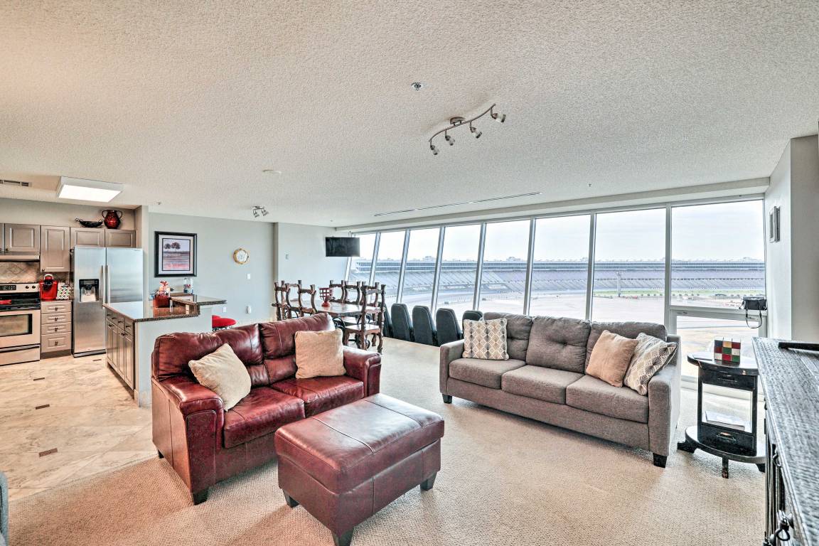 148 M² Apartment ∙ 2 Bedrooms ∙ 8 Guests - Fort Worth, TX