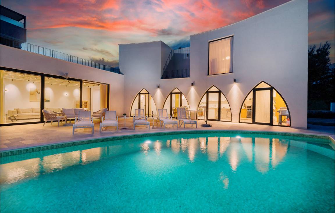 250 M² Ferienhaus ∙ 3 Schlafzimmer ∙ 8 Gäste - Vodice