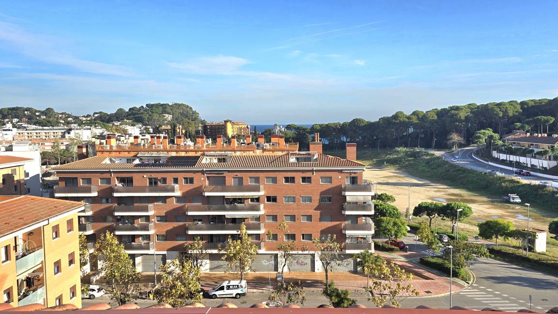 137 M² Apartamento ∙ 3 Habitaciones ∙ 5 Huéspedes - Lloret de Mar