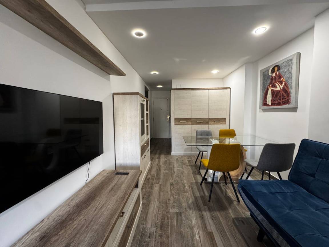 35 M² Apartamento ∙ 1 Habitación ∙ 4 Huéspedes - Valencia