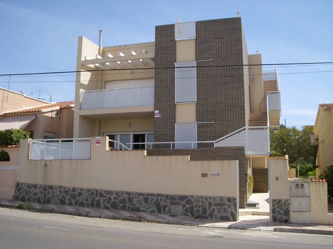 80 M² Apartment ∙ 2 Bedrooms ∙ 4 Guests - La Marina