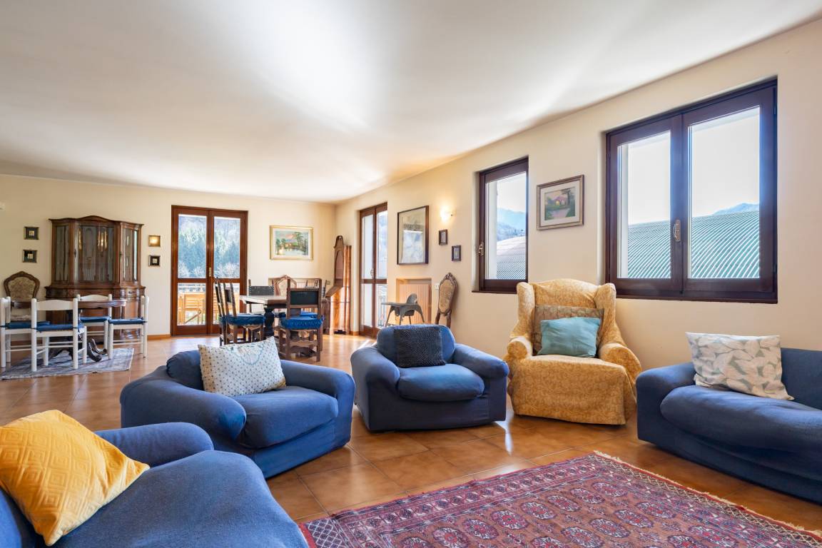 200 M² Appartamento Vacanza ∙ 4 Camere Da Letto ∙ 12 Ospiti - Lecco