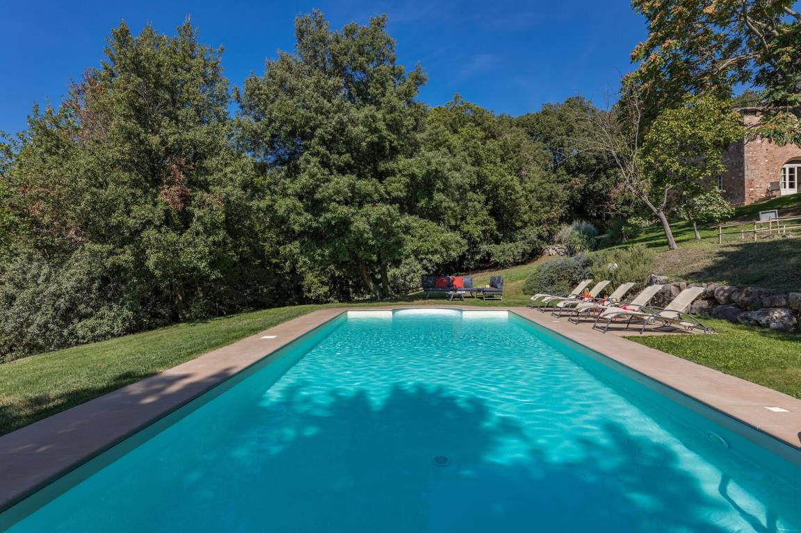 240 M² Villa ∙ 8 Bedrooms ∙ 14 Guests - Volterra