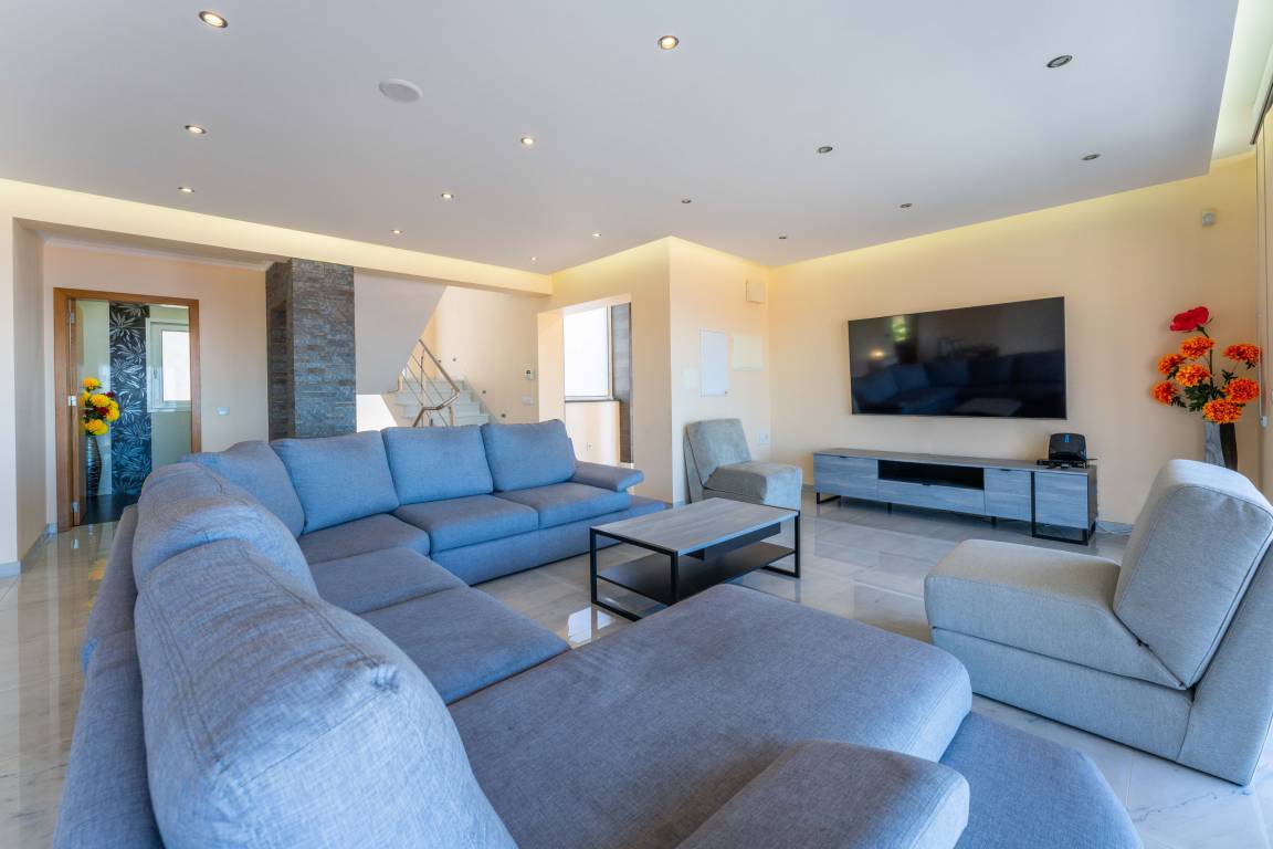 385 M² Casa ∙ 4 Habitaciones ∙ 8 Huéspedes - Funchal
