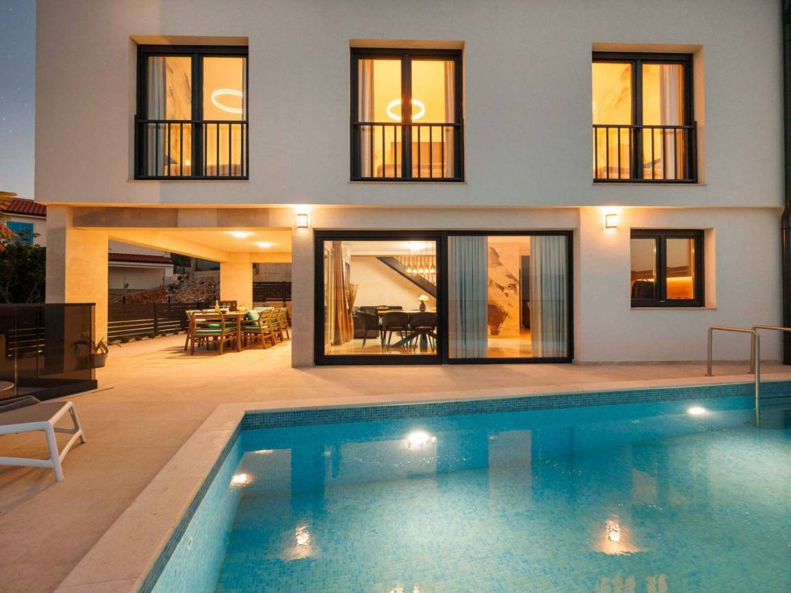 114 M² Huis ∙ 3 Slaapkamers ∙ 8 Gasten - Baška