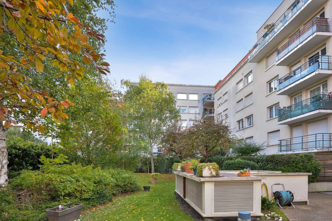 58 M² Appartement ∙ 2 Chambres ∙ 5 Personnes - ibis Budget Bobigny Pantin