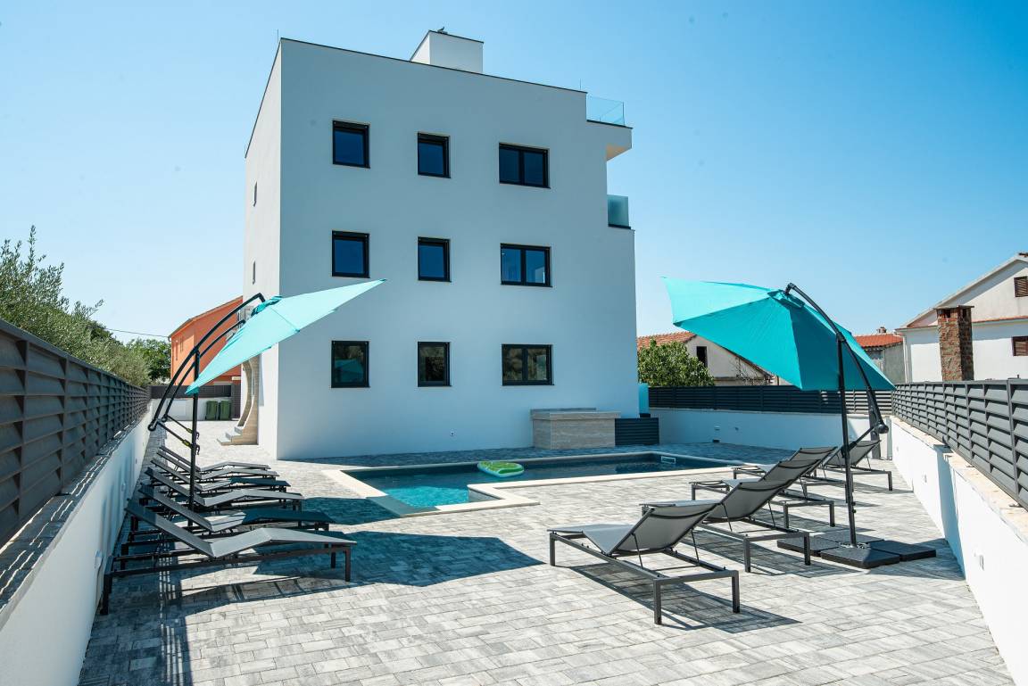 100 M² Apartment ∙ 3 Bedrooms ∙ 5 Guests - Bibinje