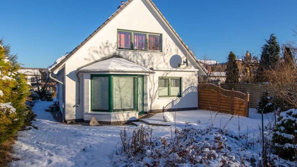 75 M² Ferienwohnung ∙ 1 Schlafzimmer ∙ 5 Gäste - Kröslin