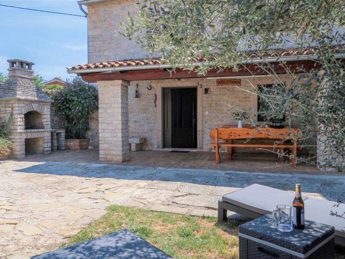 80 M² House ∙ 2 Bedrooms ∙ 4 Guests - Croatia