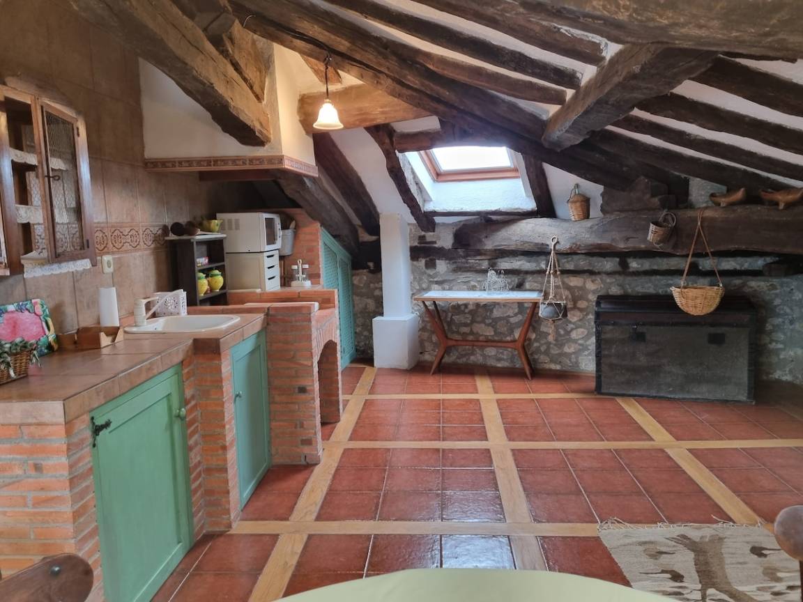 90 M² Apartment ∙ 3 Bedrooms ∙ 8 Guests - Laredo, España