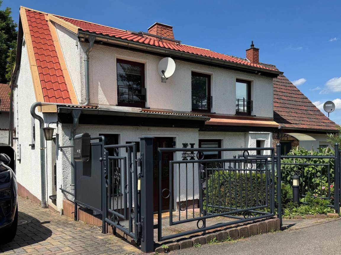65 M² Ferienwohnung ∙ 1 Schlafzimmer ∙ 2 Gäste - Altenburg