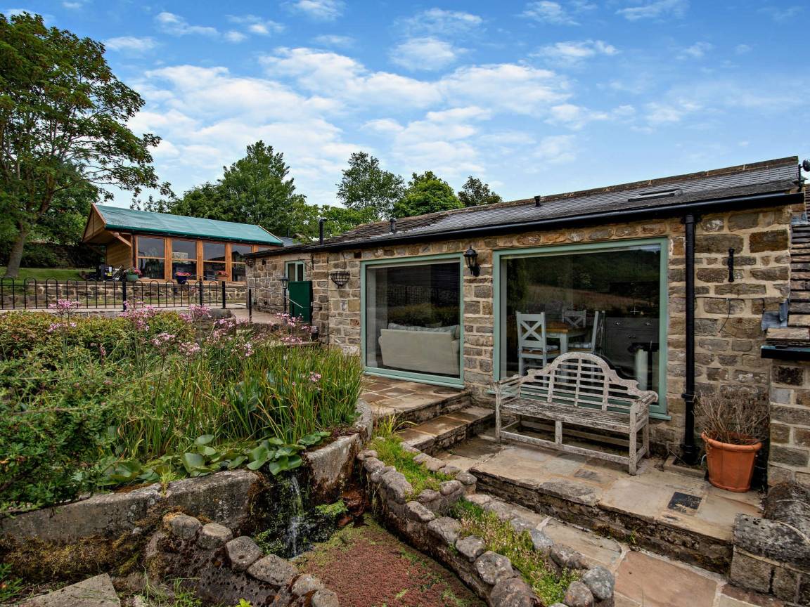 Cottage ∙ 2 Bedrooms ∙ 5 Guests - Ilkley