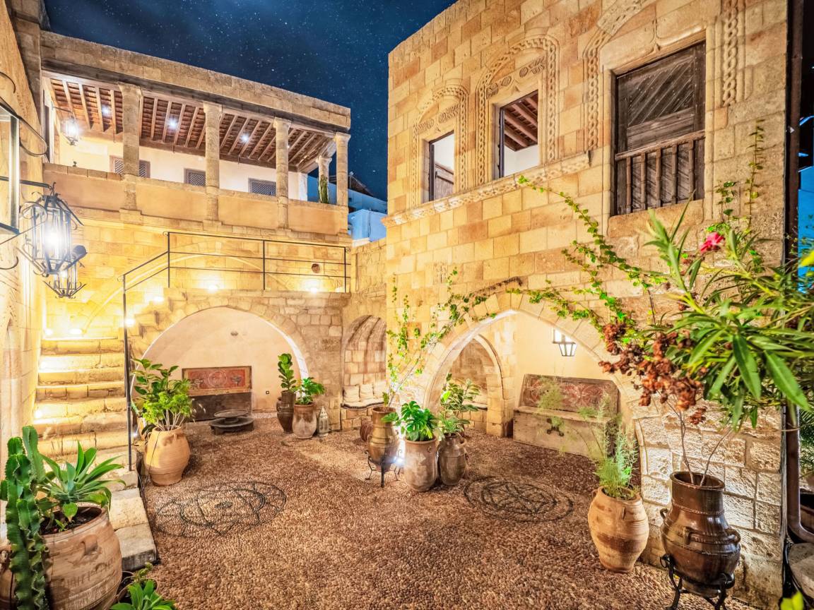 160 M² House ∙ 4 Bedrooms ∙ 10 Guests - Lindos