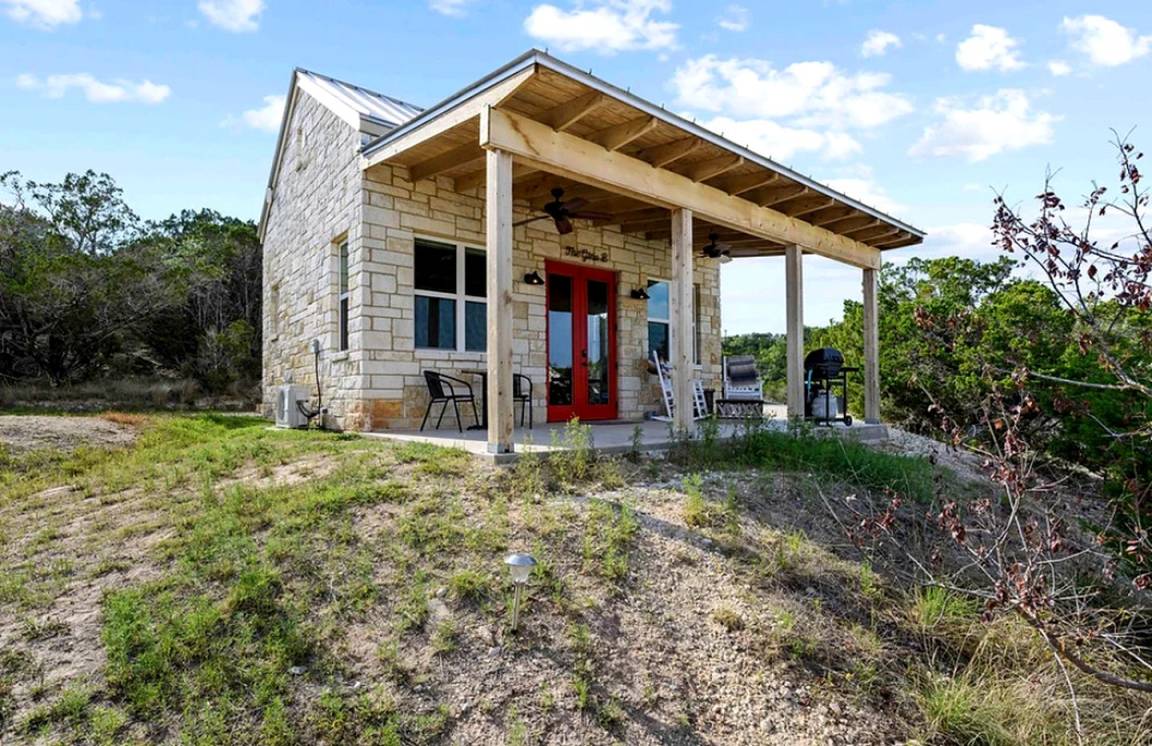 House ∙ 1 Bedroom ∙ 2 Guests - Pedernales Falls State Park, Johnson City