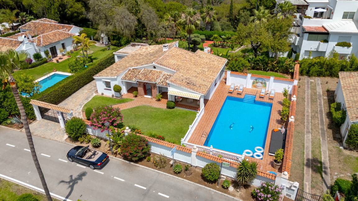 195 M² Villa ∙ 3 Schlafzimmer ∙ 6 Gäste - Marbella