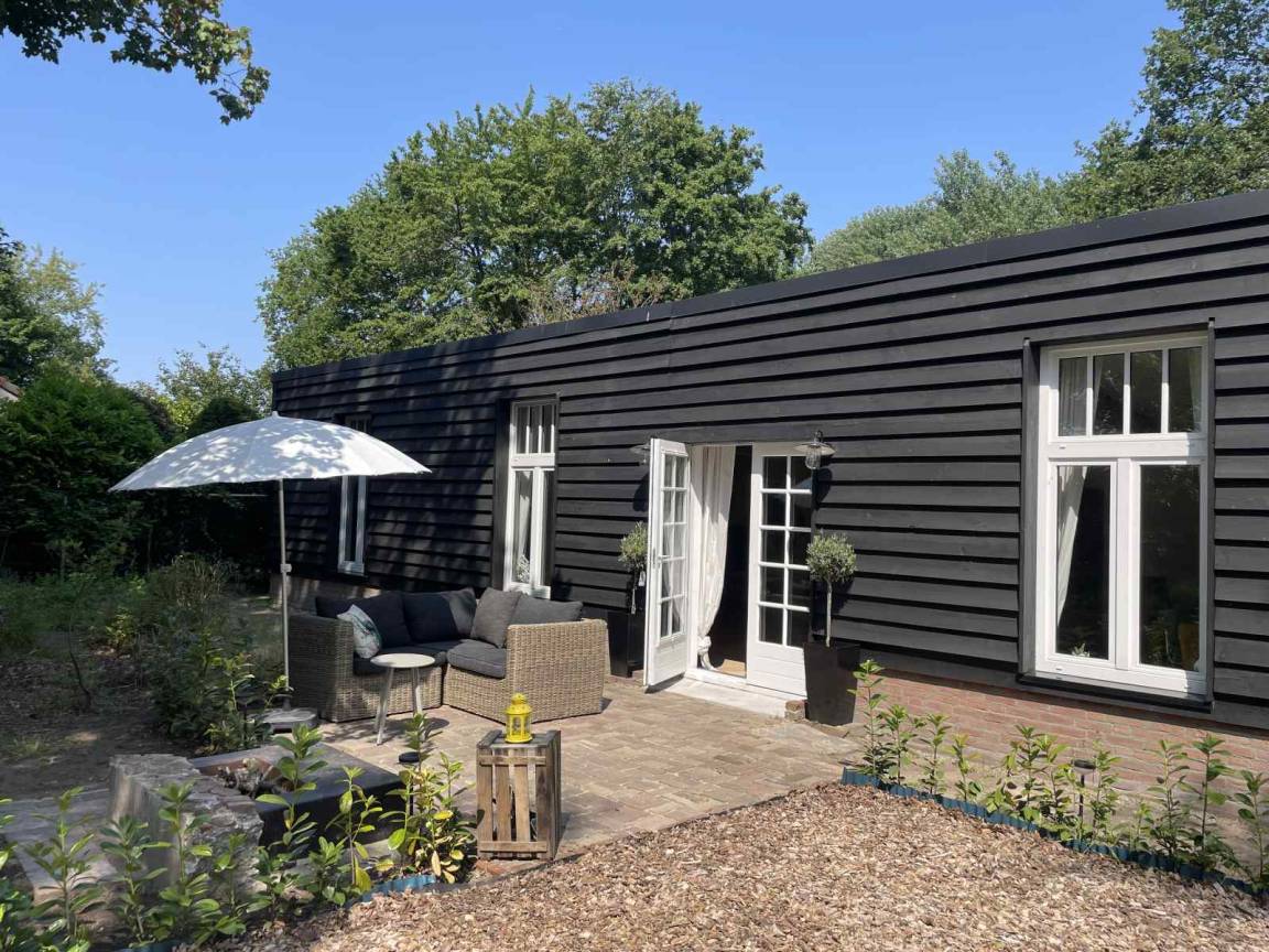 140 M² Maison De Vacances ∙ 2 Chambres ∙ 4 Personnes - Hoogstraten