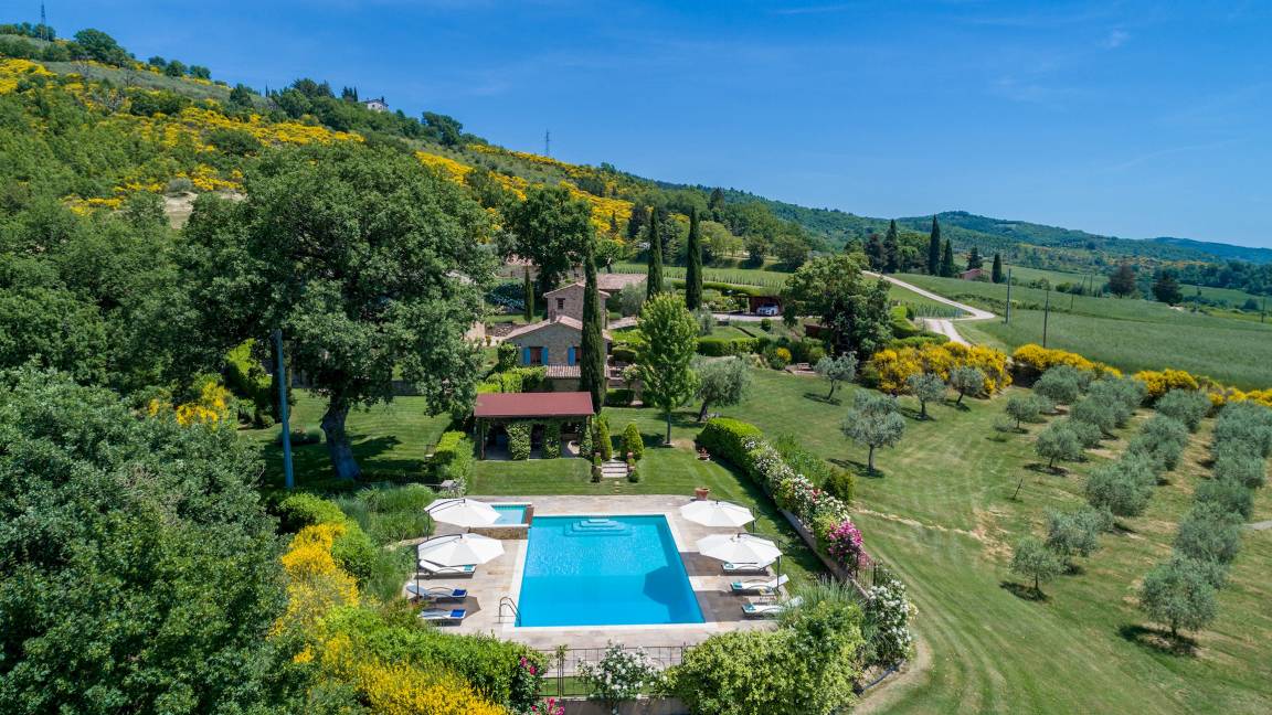 180 M² Villa ∙ 3 Chambres ∙ 6 Personnes - Ombrie