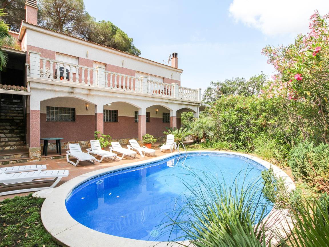 180 M² Casa ∙ 3 Habitaciones ∙ 10 Huéspedes - Tossa de Mar