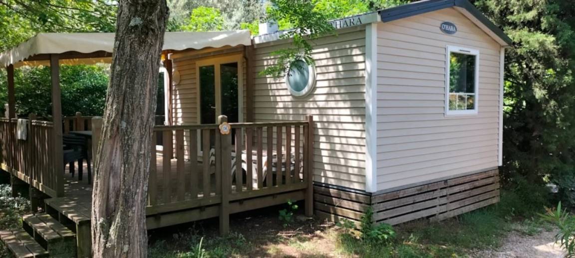 32 M² Camping-unterkunft ∙ 2 Schlafzimmer ∙ 5 Gäste - Le Thor