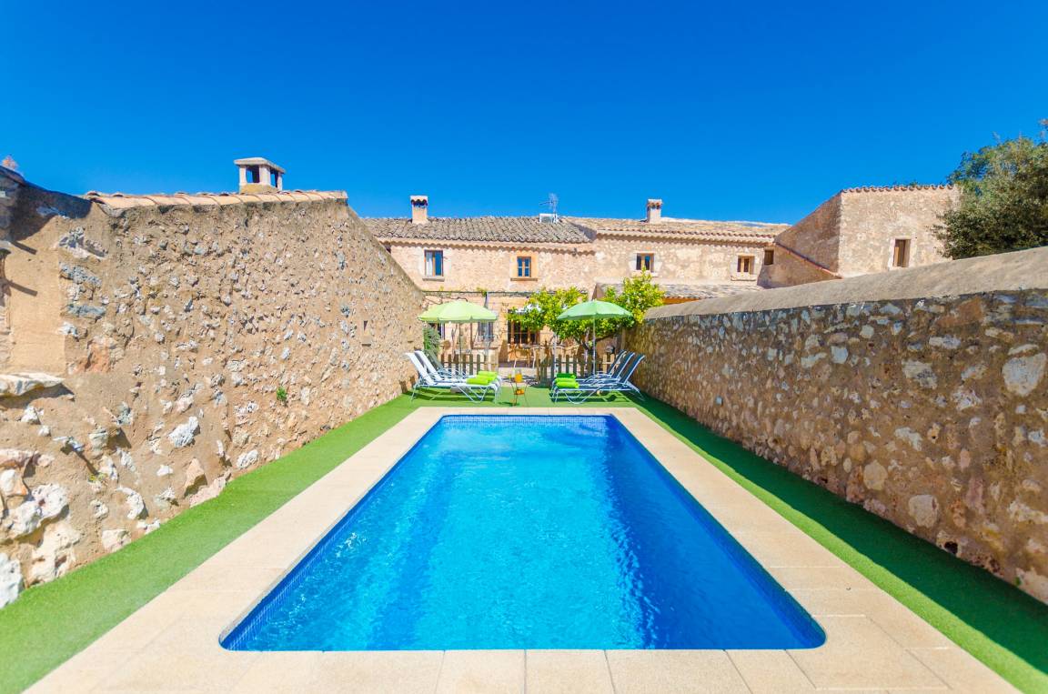 210 M² Villa ∙ 4 Chambres ∙ 8 Personnes - Algaida