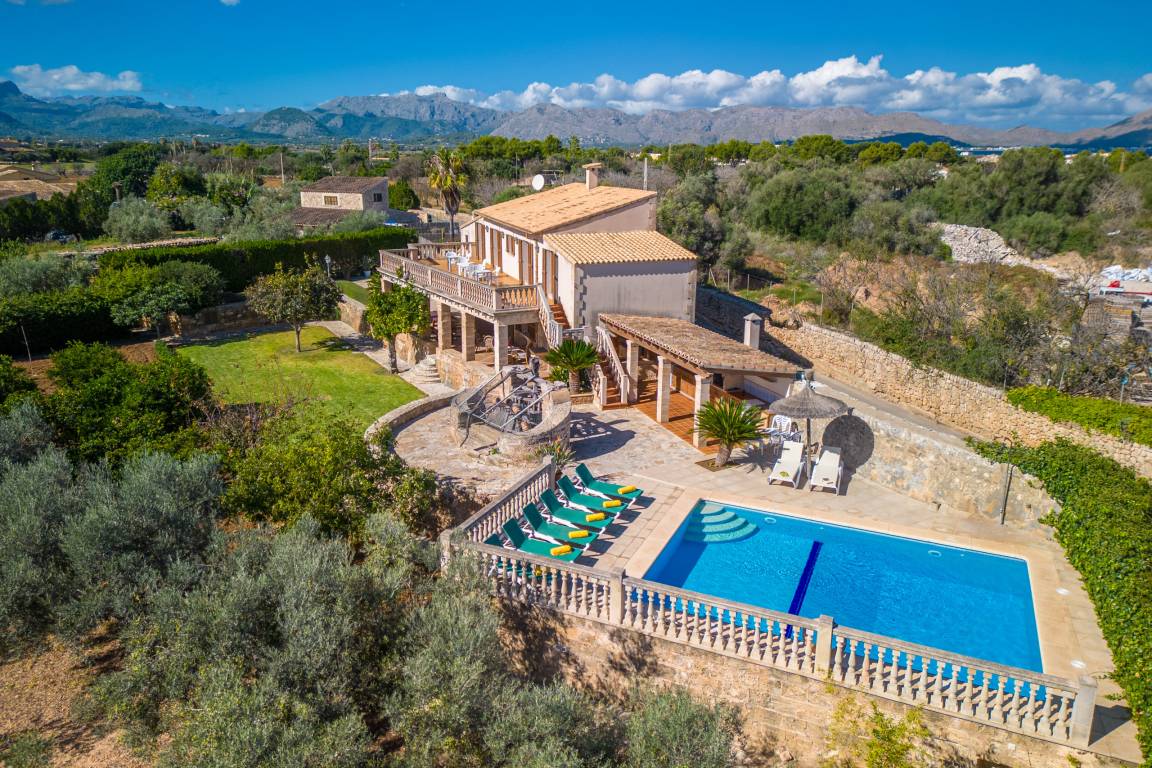 102 M² Villa ∙ 4 Bedrooms ∙ 8 Guests - Alcúdia