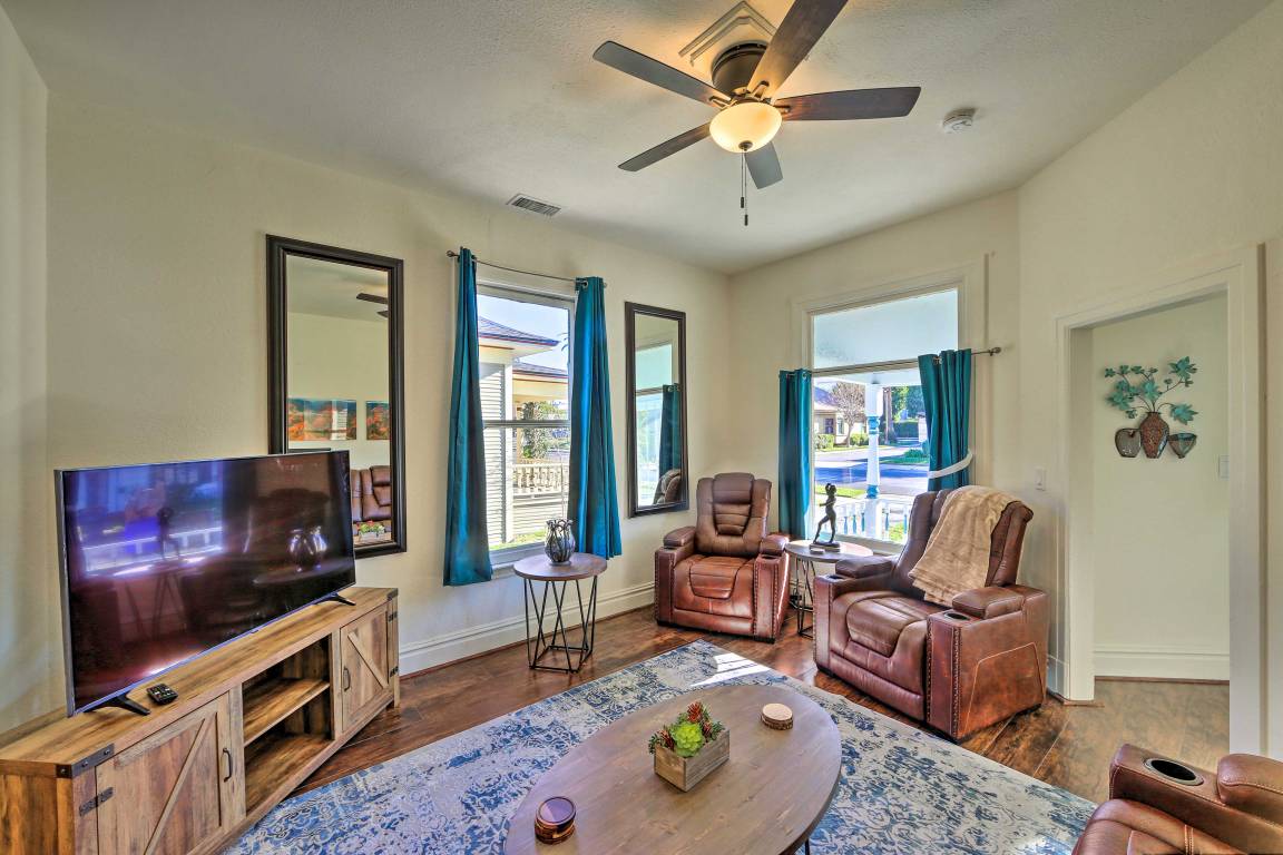 167 M² House ∙ 3 Bedrooms ∙ 8 Guests - Riverside, CA