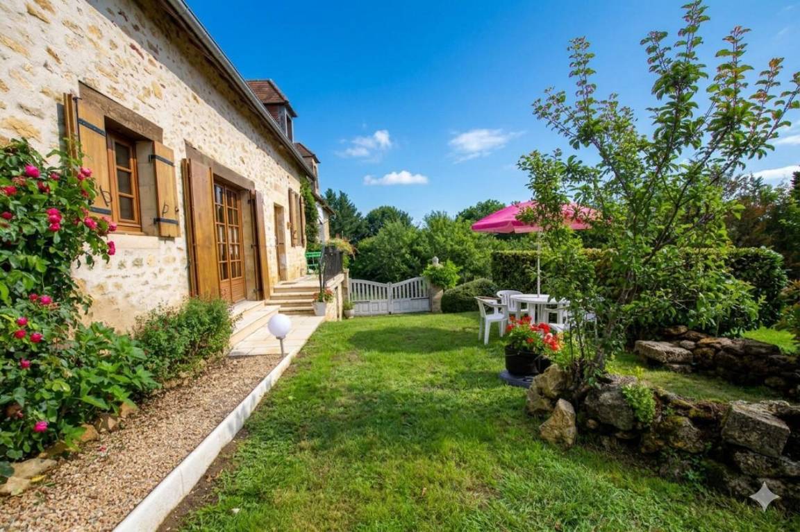 106 M² Gîte ∙ 3 Chambres ∙ 6 Personnes - Dordogne