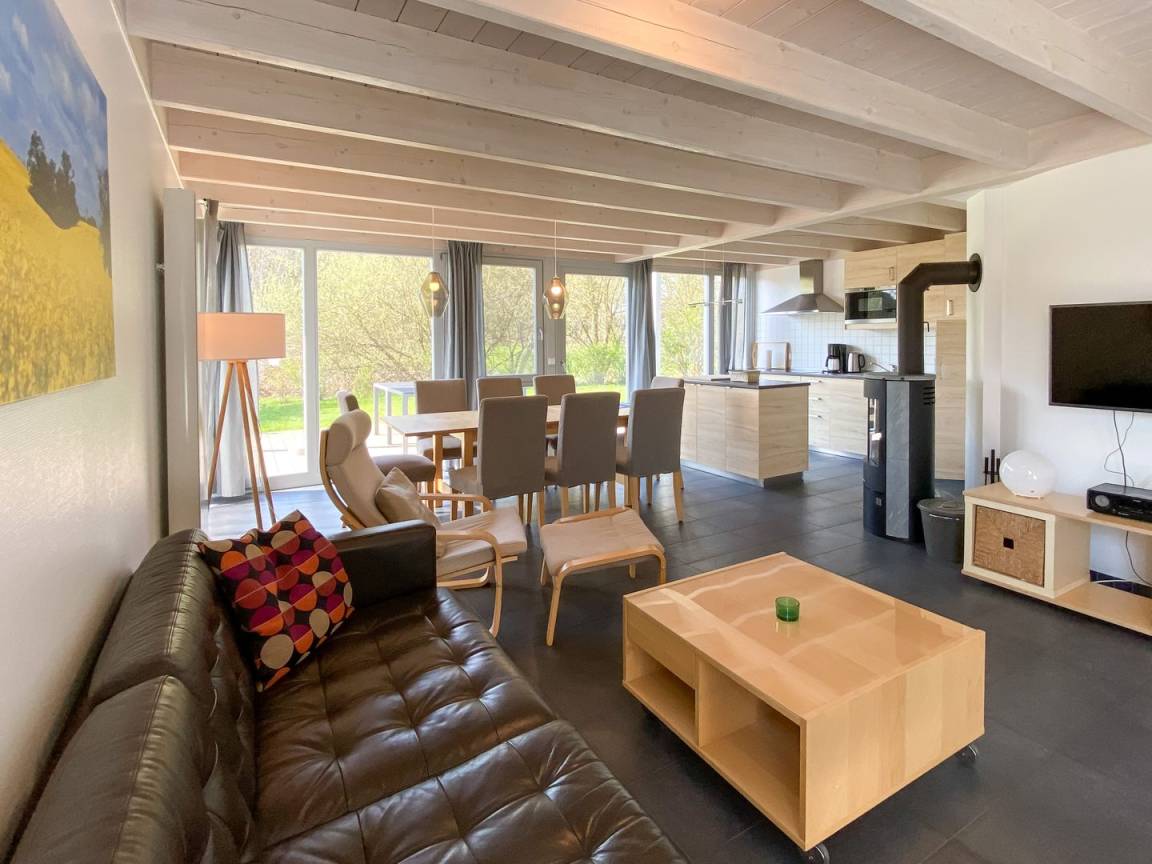 112 M² Ferienhaus ∙ 4 Schlafzimmer ∙ 8 Gäste - Müritz