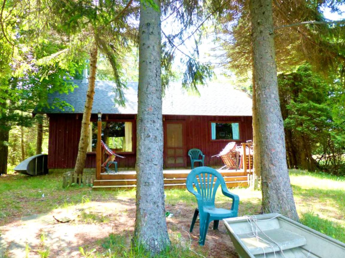 House ∙ 2 Bedrooms ∙ 8 Guests - Orchard Beach, Manistee
