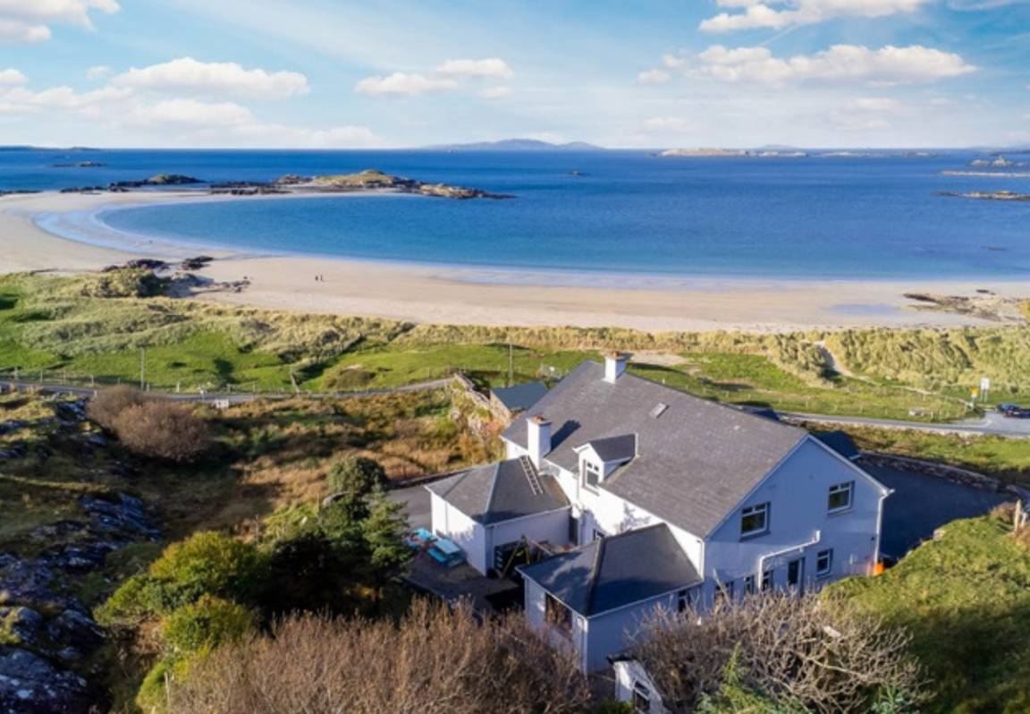 149 M² House ∙ 6 Bedrooms ∙ 13 Guests - Mayo