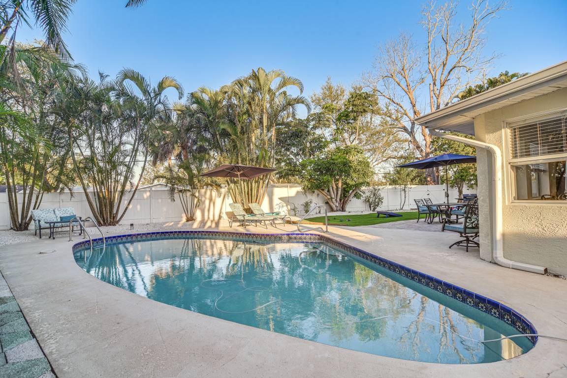 195 M² House ∙ 4 Bedrooms ∙ 10 Guests - Largo, FL