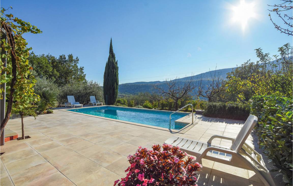 143 M² Ferienhaus ∙ 4 Schlafzimmer ∙ 9 Gäste - Omiš