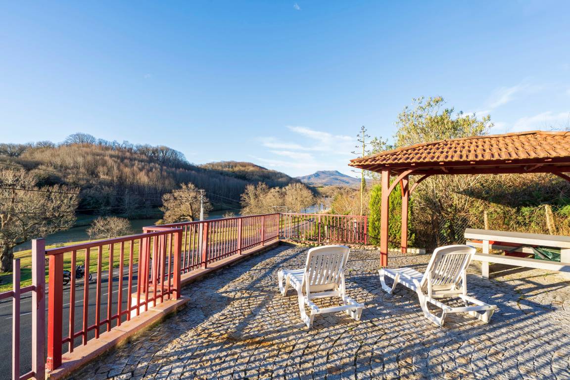 130 M² Maison De Vacances ∙ 3 Chambres ∙ 8 Personnes - Espelette