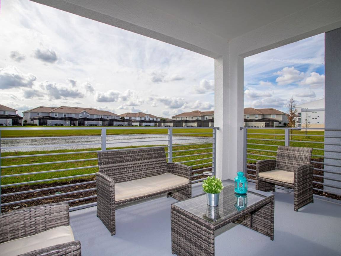 Apartment ∙ 2 Bedrooms ∙ 9 Guests - Kissimmee, FL