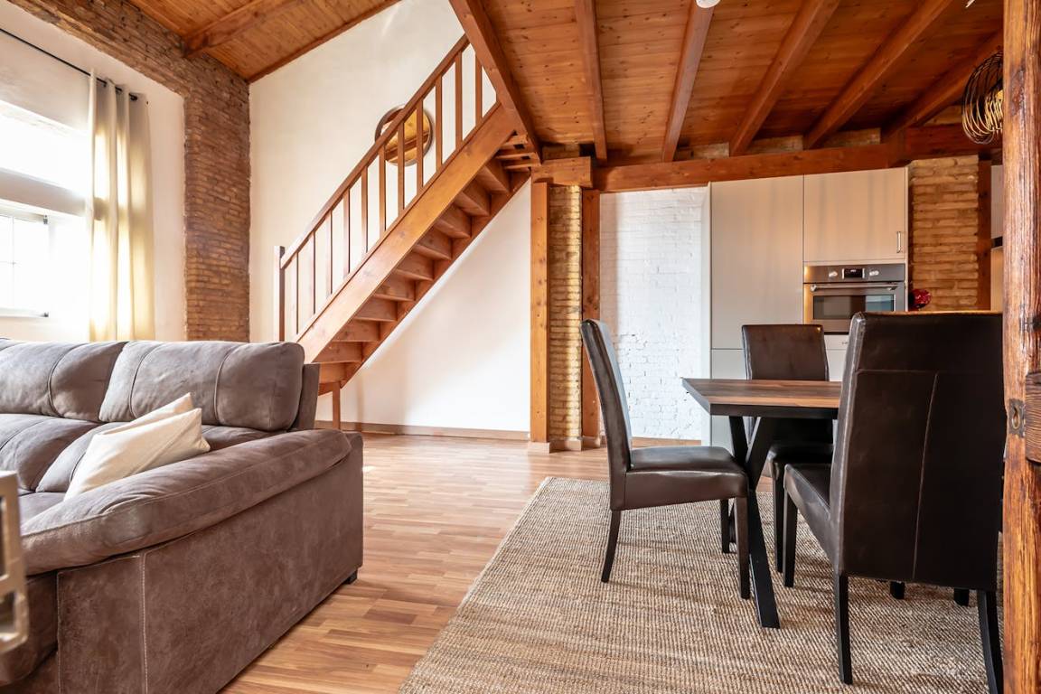 95 M² Apartamento ∙ 2 Habitaciones ∙ 4 Huéspedes - Valencia