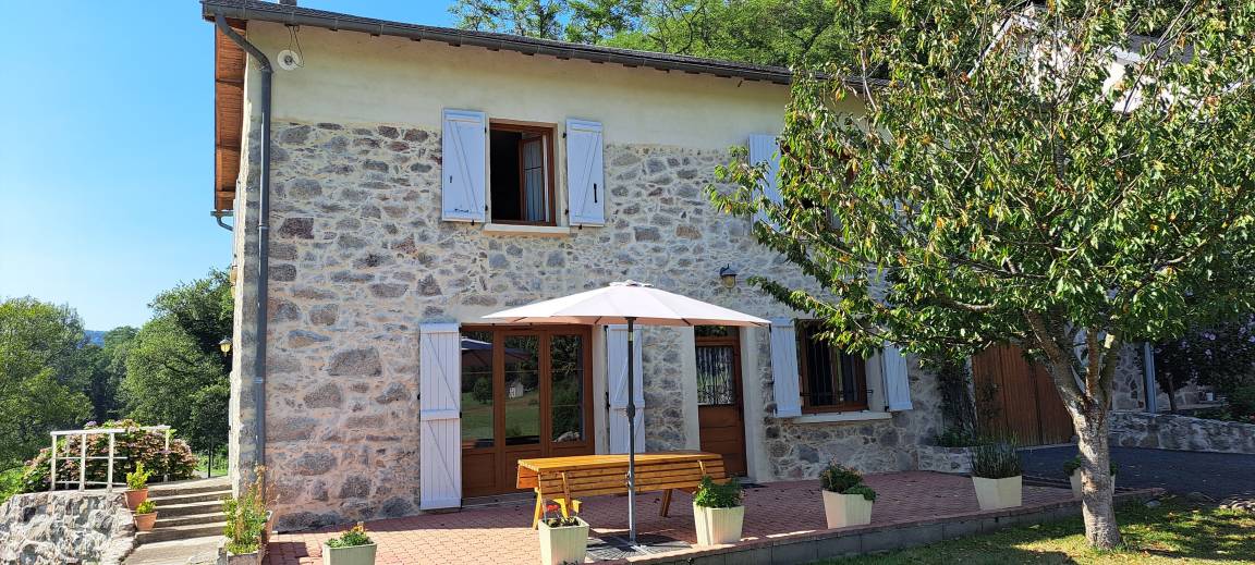 245 M² House ∙ 3 Bedrooms ∙ 8 Guests - Oust