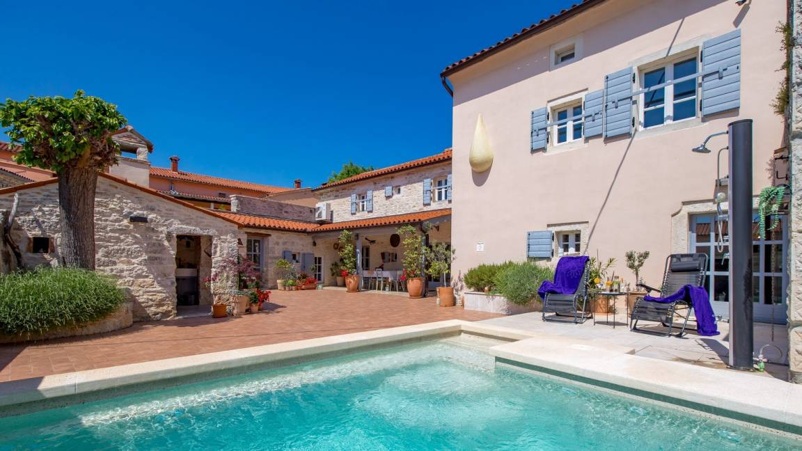 360 M² Villa ∙ 5 Schlafzimmer ∙ 10 Gäste - Barban