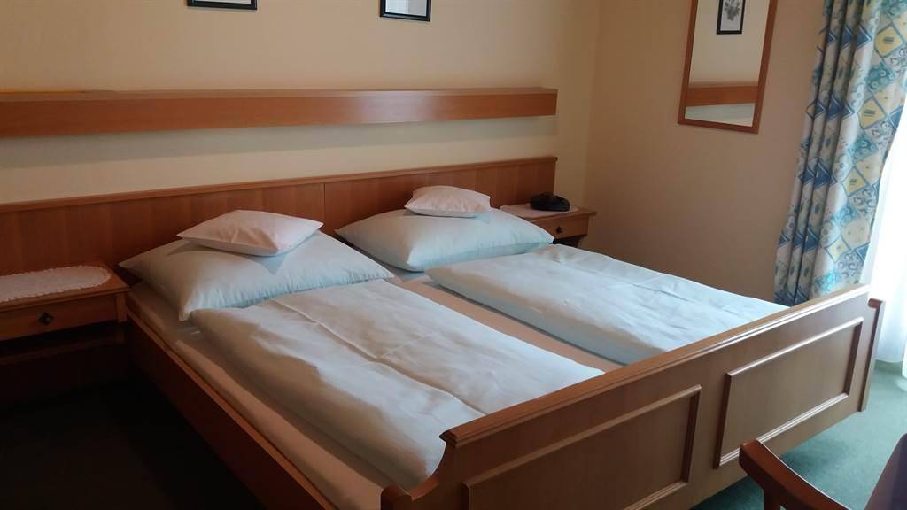 13 M² Hotelli ∙ 1 Makuuhuone ∙ 2 Vierasta - Katschberg Pass